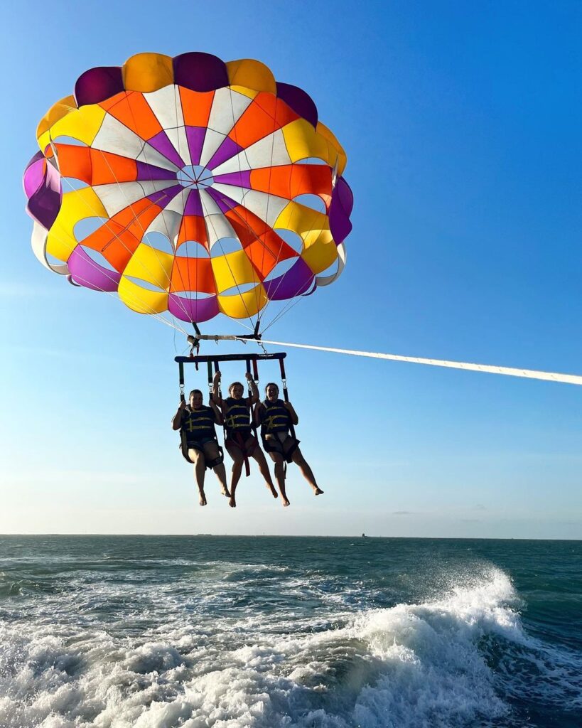 Chute 'Em Up – Port A Parasail